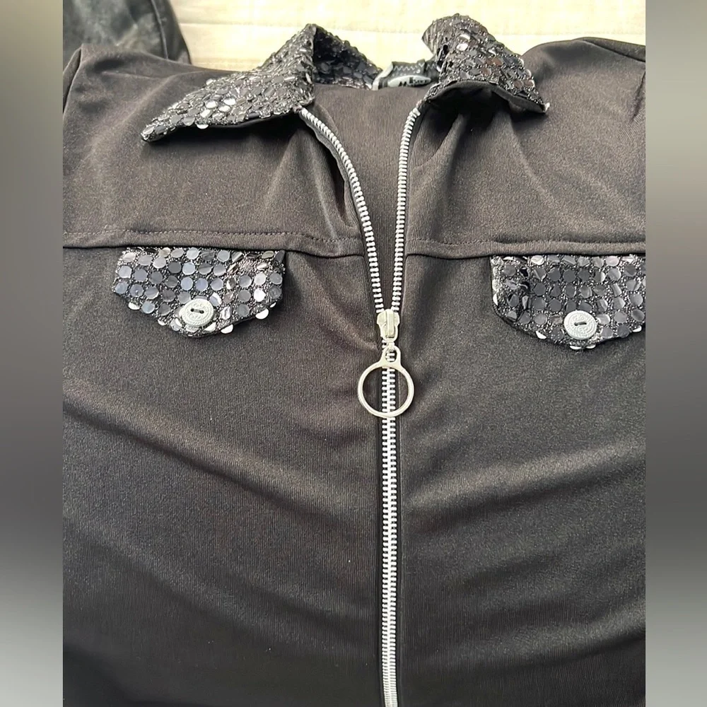 wild fire | Tops | Vtg Wild Fire Clothing Cozipperfront Lightweight ...